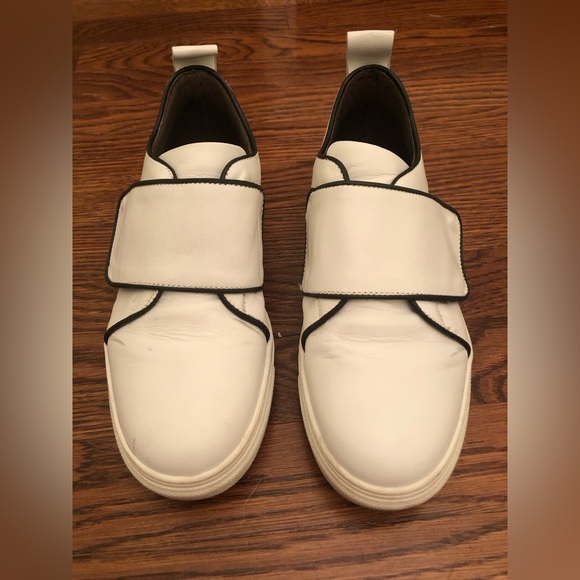 Barneys New York | Shoes | Barneys White Sneakers | Poshmark